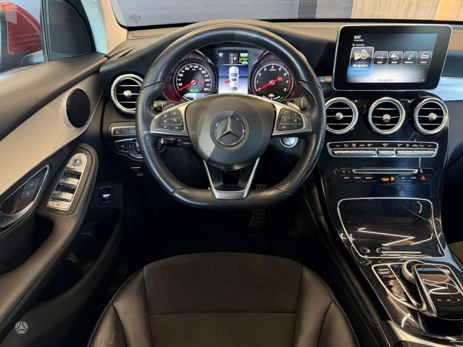 Sarkans Mercedes-Benz GLC 350 2017 Kauņa, ar dzinēja tilpumu 1.99 L un nobraukumu 160 tūkst. km par 23990 €, foto 16 vietnē AUTOMOTO.COM.LV
