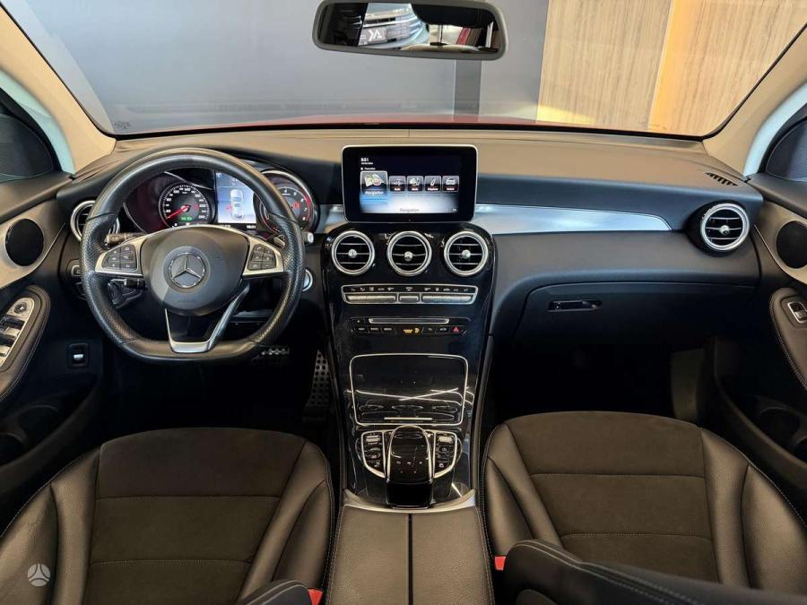 Sarkans Mercedes-Benz GLC 350 2017 Kauņa, ar dzinēja tilpumu 1.99 L un nobraukumu 160 tūkst. km par 23990 €, foto 17 vietnē AUTOMOTO.COM.LV
