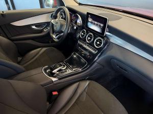 Sarkans Mercedes-Benz GLC 350 2017 Kauņa, ar dzinēja tilpumu 1.99 L un nobraukumu 160 tūkst. km par 23990 €, foto 18 vietnē AUTOMOTO.COM.LV