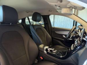 Sarkans Mercedes-Benz GLC 350 2017 Kauņa, ar dzinēja tilpumu 1.99 L un nobraukumu 160 tūkst. km par 23990 €, foto 24 vietnē AUTOMOTO.COM.LV