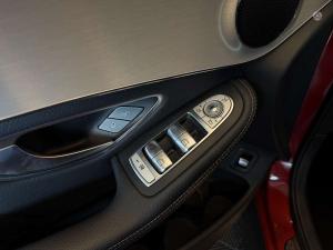 Sarkans Mercedes-Benz GLC 350 2017 Kauņa, ar dzinēja tilpumu 1.99 L un nobraukumu 160 tūkst. km par 23990 €, foto 31 vietnē AUTOMOTO.COM.LV
