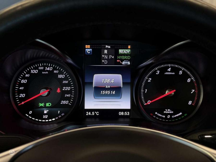 Sarkans Mercedes-Benz GLC 350 2017 Kauņa, ar dzinēja tilpumu 1.99 L un nobraukumu 160 tūkst. km par 23990 €, foto 32 vietnē AUTOMOTO.COM.LV