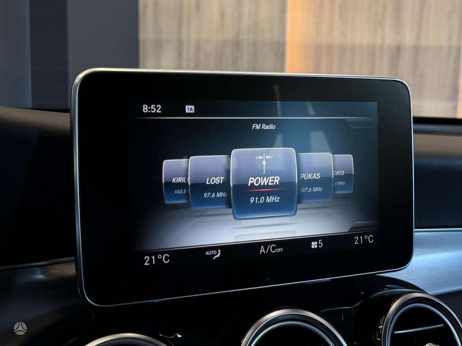 Sarkans Mercedes-Benz GLC 350 2017 Kauņa, ar dzinēja tilpumu 1.99 L un nobraukumu 160 tūkst. km par 23990 €, foto 36 vietnē AUTOMOTO.COM.LV