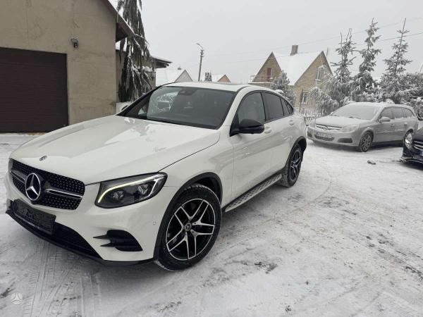 White Mercedes-Benz GLC 350 2018 in Kelme, with an engine capacity of 2.99 L and mileage of 115 thousand km for 29999 €, photo 1 on AUTOMOTO.COM.LV