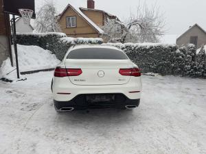 White Mercedes-Benz GLC 350 2018 in Kelme, with an engine capacity of 2.99 L and mileage of 115 thousand km for 29999 €, photo 4 on AUTOMOTO.COM.LV