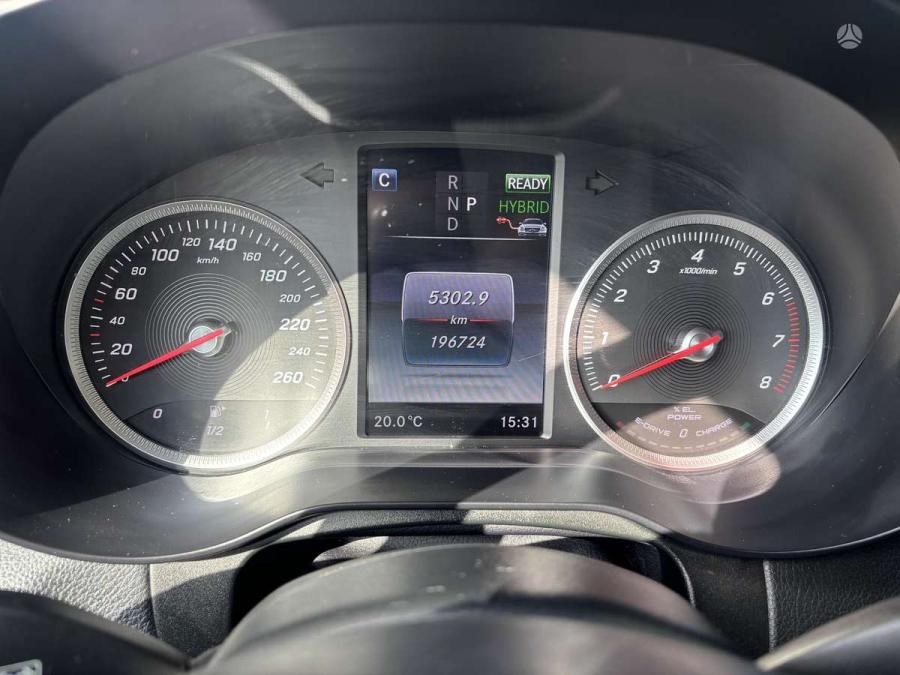 Balts Mercedes-Benz GLC 350 2016 Šauļi, ar dzinēja tilpumu 1.99 L un nobraukumu 196 tūkst. km par 12900 €, foto 12 vietnē AUTOMOTO.COM.LV
