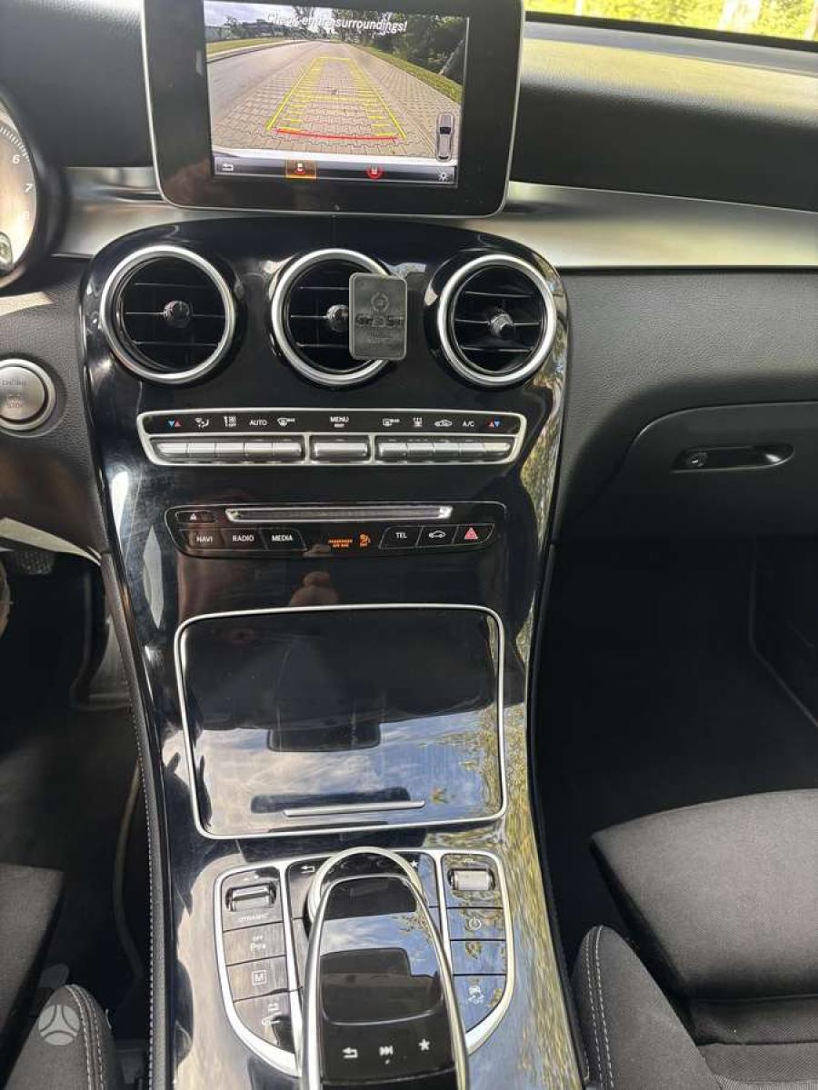 Balts Mercedes-Benz GLC 350 2016 Šauļi, ar dzinēja tilpumu 1.99 L un nobraukumu 196 tūkst. km par 12900 €, foto 16 vietnē AUTOMOTO.COM.LV
