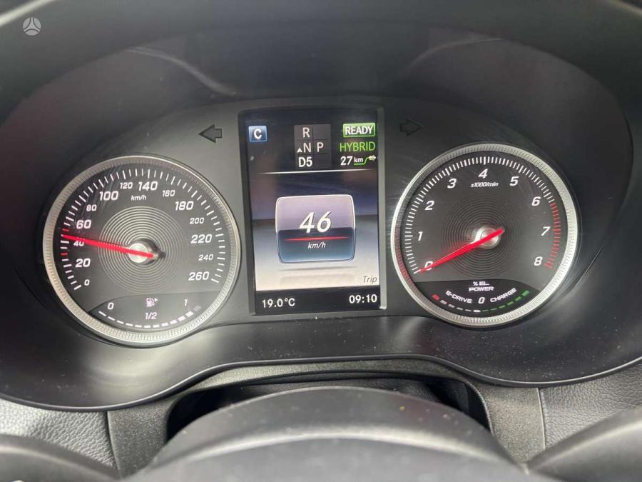 Balts Mercedes-Benz GLC 350 2016 Šauļi, ar dzinēja tilpumu 1.99 L un nobraukumu 196 tūkst. km par 12900 €, foto 21 vietnē AUTOMOTO.COM.LV