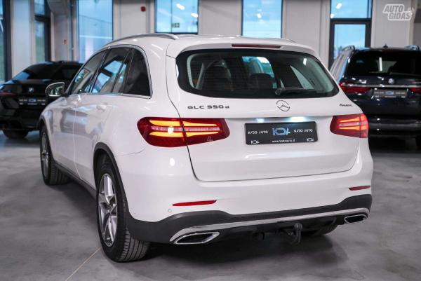 White Mercedes-Benz GLC 350 2017 in Marijampole, with an engine capacity of 3.00 L and mileage of 203 thousand km for 21250 €, photo 9 on AUTOMOTO.COM.LV