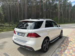 Balts Mercedes-Benz GLC 350 2017 Rīga, ar dzinēja tilpumu 3.50 L un nobraukumu 99 tūkst. km par 31900 €, foto 3 vietnē AUTOMOTO.COM.LV