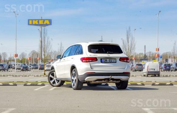 Balts Mercedes-Benz GLC 350 2017 Rīga, ar dzinēja tilpumu 2.00 L un nobraukumu 218 tūkst. km par 15690 €, foto 8 vietnē AUTOMOTO.COM.LV
