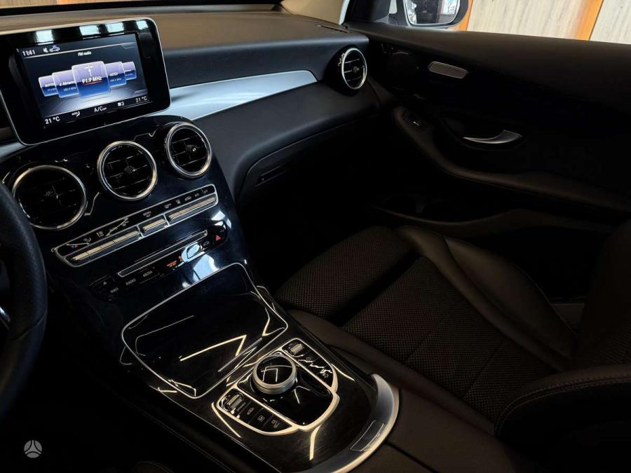 Balts Mercedes-Benz GLC 350 2017 Kauņa, ar dzinēja tilpumu 1.99 L un nobraukumu 140 tūkst. km par 19990 €, foto 18 vietnē AUTOMOTO.COM.LV
