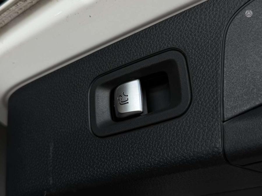 Balts Mercedes-Benz GLC 350 2017 Kauņa, ar dzinēja tilpumu 1.99 L un nobraukumu 140 tūkst. km par 19990 €, foto 22 vietnē AUTOMOTO.COM.LV