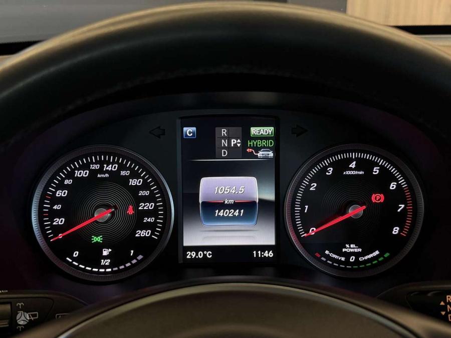 Balts Mercedes-Benz GLC 350 2017 Kauņa, ar dzinēja tilpumu 1.99 L un nobraukumu 140 tūkst. km par 19990 €, foto 28 vietnē AUTOMOTO.COM.LV