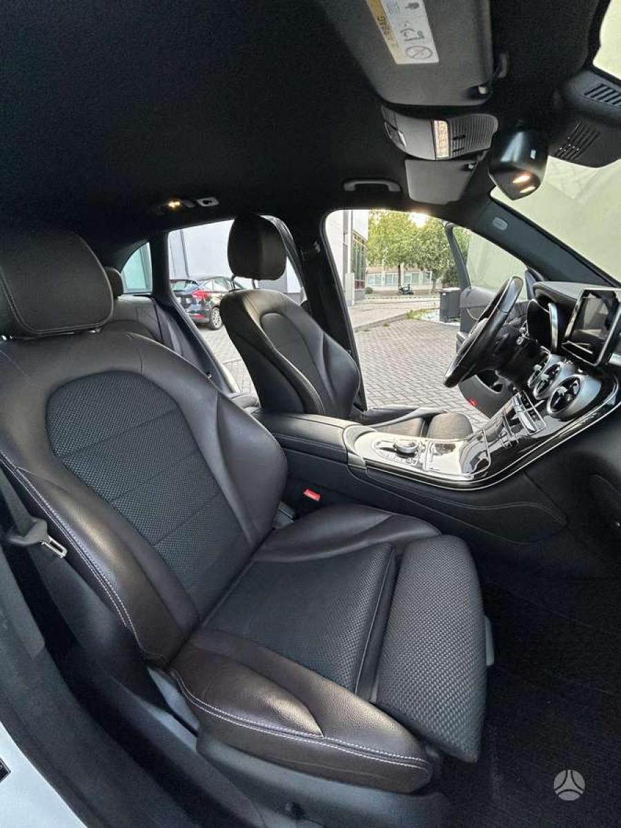 Balts Mercedes-Benz GLC 350 2017 Kaišiadorys, ar dzinēja tilpumu 2.00 L un nobraukumu 177 tūkst. km par 18950 €, foto 25 vietnē AUTOMOTO.COM.LV