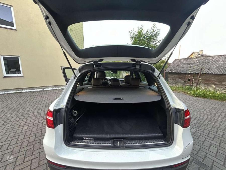 Balts Mercedes-Benz GLC 350 2017 Kaišiadorys, ar dzinēja tilpumu 2.00 L un nobraukumu 177 tūkst. km par 18950 €, foto 30 vietnē AUTOMOTO.COM.LV