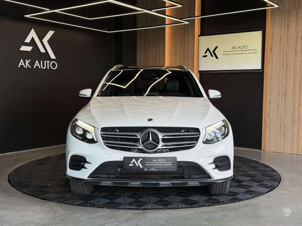 Balts Mercedes-Benz GLC 350 2017 Kauņa, ar dzinēja tilpumu 1.99 L un nobraukumu 163 tūkst. km par 20990 €, foto 4 vietnē AUTOMOTO.COM.LV