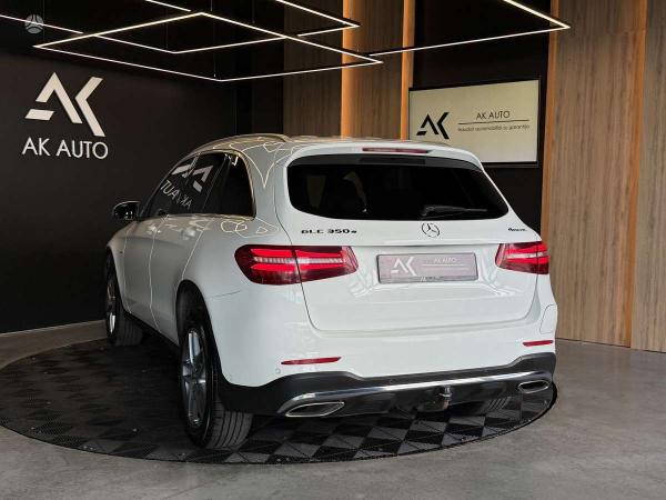 Balts Mercedes-Benz GLC 350 2017 Kauņa, ar dzinēja tilpumu 1.99 L un nobraukumu 163 tūkst. km par 20990 €, foto 8 vietnē AUTOMOTO.COM.LV