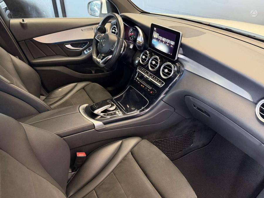 Balts Mercedes-Benz GLC 350 2017 Kauņa, ar dzinēja tilpumu 1.99 L un nobraukumu 163 tūkst. km par 20990 €, foto 17 vietnē AUTOMOTO.COM.LV