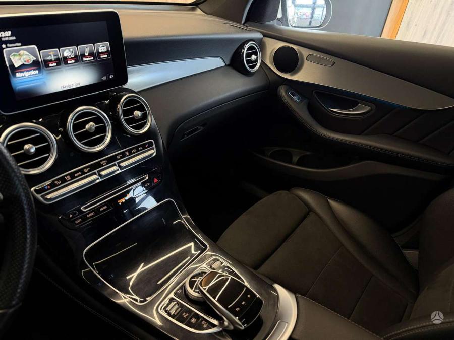 Balts Mercedes-Benz GLC 350 2017 Kauņa, ar dzinēja tilpumu 1.99 L un nobraukumu 163 tūkst. km par 20990 €, foto 19 vietnē AUTOMOTO.COM.LV