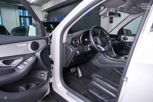 Белый Мерседес GLC 350 2017 в Каунас, объемом двигателя 3.00 л и пробегом 203 тыс. км за 19950 €, фото 23 на AUTOMOTO.COM.LV