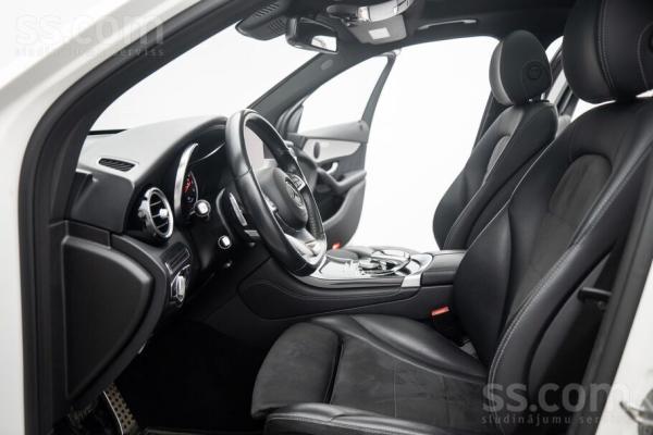 White Mercedes-Benz GLC 350 2018 in Tallinn, with an engine capacity of 2.00 L and mileage of 174 thousand km for 19999 €, photo 8 on AUTOMOTO.COM.LV