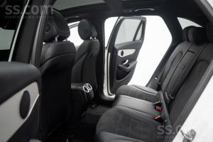 Белый Мерседес GLC 350 2018 в Таллин, объемом двигателя 2.00 л и пробегом 174 тыс. км за 19999 €, фото 10 на AUTOMOTO.COM.LV