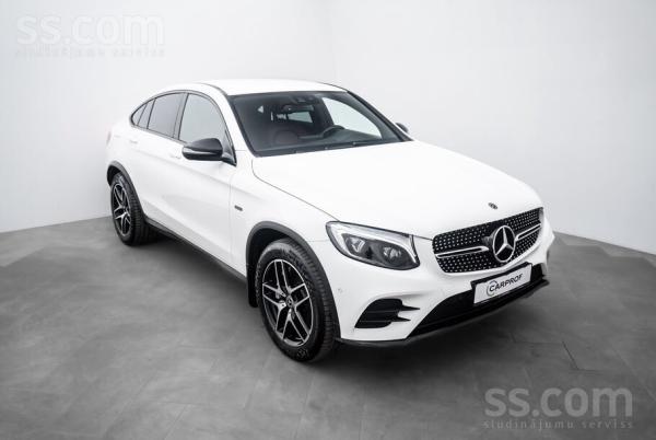 White Mercedes-Benz GLC 350 2018 in Tallinn, with an engine capacity of 2.00 L and mileage of 160 thousand km for 26599 €, photo 6 on AUTOMOTO.COM.LV