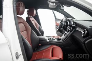 Balts Mercedes-Benz GLC 350 2018 Tallina, ar dzinēja tilpumu 2.00 L un nobraukumu 160 tūkst. km par 26599 €, foto 13 vietnē AUTOMOTO.COM.LV