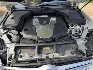 White Mercedes-Benz GLC 350 2018 in Kaunas, with an engine capacity of 2.99 L and mileage of 137 thousand km for 14350 €, photo 14 on AUTOMOTO.COM.LV