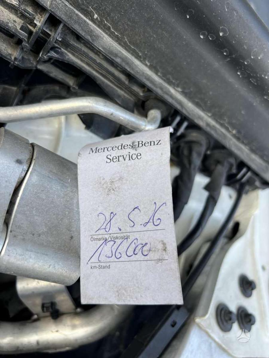 White Mercedes-Benz GLC 350 2018 in Kaunas, with an engine capacity of 2.99 L and mileage of 137 thousand km for 14350 €, photo 16 on AUTOMOTO.COM.LV