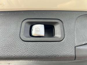 White Mercedes-Benz GLC 350 2018 in Kaunas, with an engine capacity of 2.99 L and mileage of 137 thousand km for 14350 €, photo 37 on AUTOMOTO.COM.LV