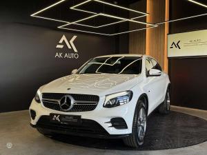 White Mercedes-Benz GLC 350 2018 in Kaunas, with an engine capacity of 1.99 L and mileage of 78 thousand km for 28490 €, photo 6 on AUTOMOTO.COM.LV