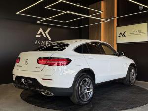 White Mercedes-Benz GLC 350 2018 in Kaunas, with an engine capacity of 1.99 L and mileage of 78 thousand km for 28490 €, photo 13 on AUTOMOTO.COM.LV