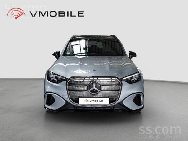 Серый Мерседес GLC 400 2026 в Рига, объемом двигателя 0.00 л и пробегом 8 тыс. км за 90380 €, фото 4 на AUTOMOTO.COM.LV