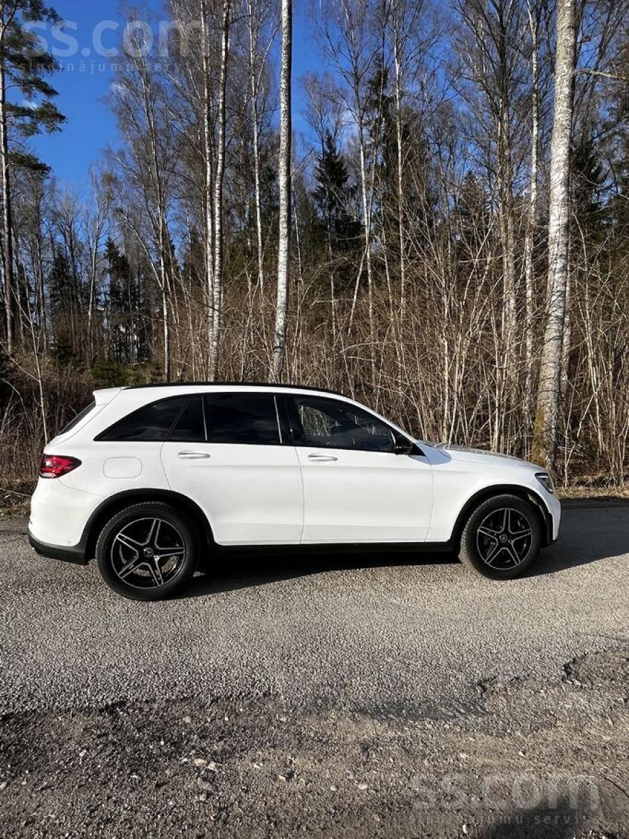 Balts Mercedes-Benz glc-400 2020 Rīga, ar dzinēja tilpumu 3.00 L un nobraukumu 114 tūkst. km par 36000 €, foto 8 vietnē AUTOMOTO.COM.LV