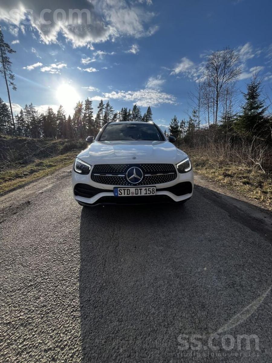 Balts Mercedes-Benz glc-400 2020 Rīga, ar dzinēja tilpumu 3.00 L un nobraukumu 114 tūkst. km par 36000 €, foto 21 vietnē AUTOMOTO.COM.LV