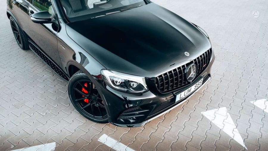 Черный Мерседес GLC 43 AMG 2017 в Вильнюс, объемом двигателя 3.00 л и пробегом 123 тыс. км за 29499 €, фото 6 на AUTOMOTO.COM.LV