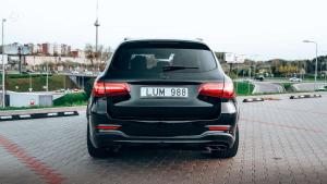 Черный Мерседес GLC 43 AMG 2017 в Вильнюс, объемом двигателя 3.00 л и пробегом 123 тыс. км за 29499 €, фото 7 на AUTOMOTO.COM.LV