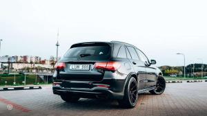 Черный Мерседес GLC 43 AMG 2017 в Вильнюс, объемом двигателя 3.00 л и пробегом 123 тыс. км за 29499 €, фото 12 на AUTOMOTO.COM.LV