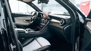 Черный Мерседес GLC 43 AMG 2017 в Вильнюс, объемом двигателя 3.00 л и пробегом 123 тыс. км за 29499 €, фото 15 на AUTOMOTO.COM.LV