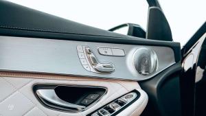 Черный Мерседес GLC 43 AMG 2017 в Вильнюс, объемом двигателя 3.00 л и пробегом 123 тыс. км за 29499 €, фото 18 на AUTOMOTO.COM.LV