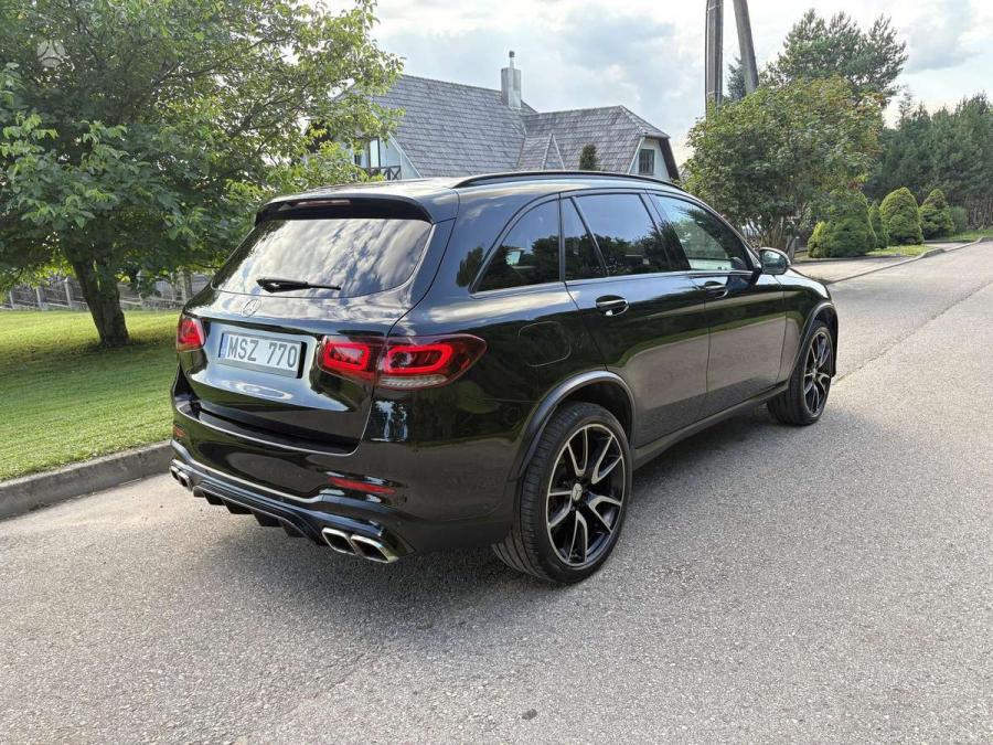 Black Mercedes-Benz GLC 43 AMG 2017 in Raseiniai, with an engine capacity of 3.00 L and mileage of 116 thousand km for 16900 €, photo 9 on AUTOMOTO.COM.LV