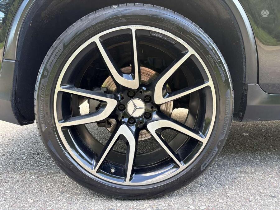 Black Mercedes-Benz GLC 43 AMG 2017 in Raseiniai, with an engine capacity of 3.00 L and mileage of 116 thousand km for 16900 €, photo 31 on AUTOMOTO.COM.LV