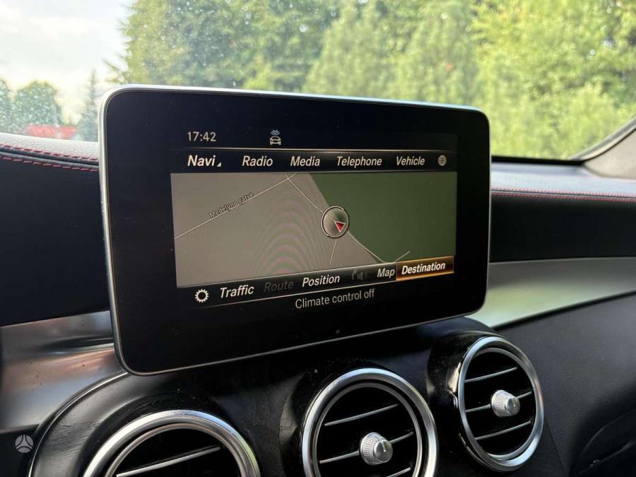 Black Mercedes-Benz GLC 43 AMG 2017 in Raseiniai, with an engine capacity of 3.00 L and mileage of 116 thousand km for 16900 €, photo 35 on AUTOMOTO.COM.LV