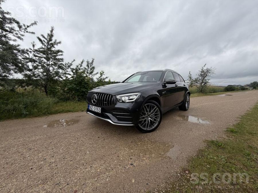 Melns Mercedes-Benz GLC 43 AMG 2020 Rīga, ar dzinēja tilpumu 3.00 L un nobraukumu 0 tūkst. km par 36600 €, foto 1 vietnē AUTOMOTO.COM.LV