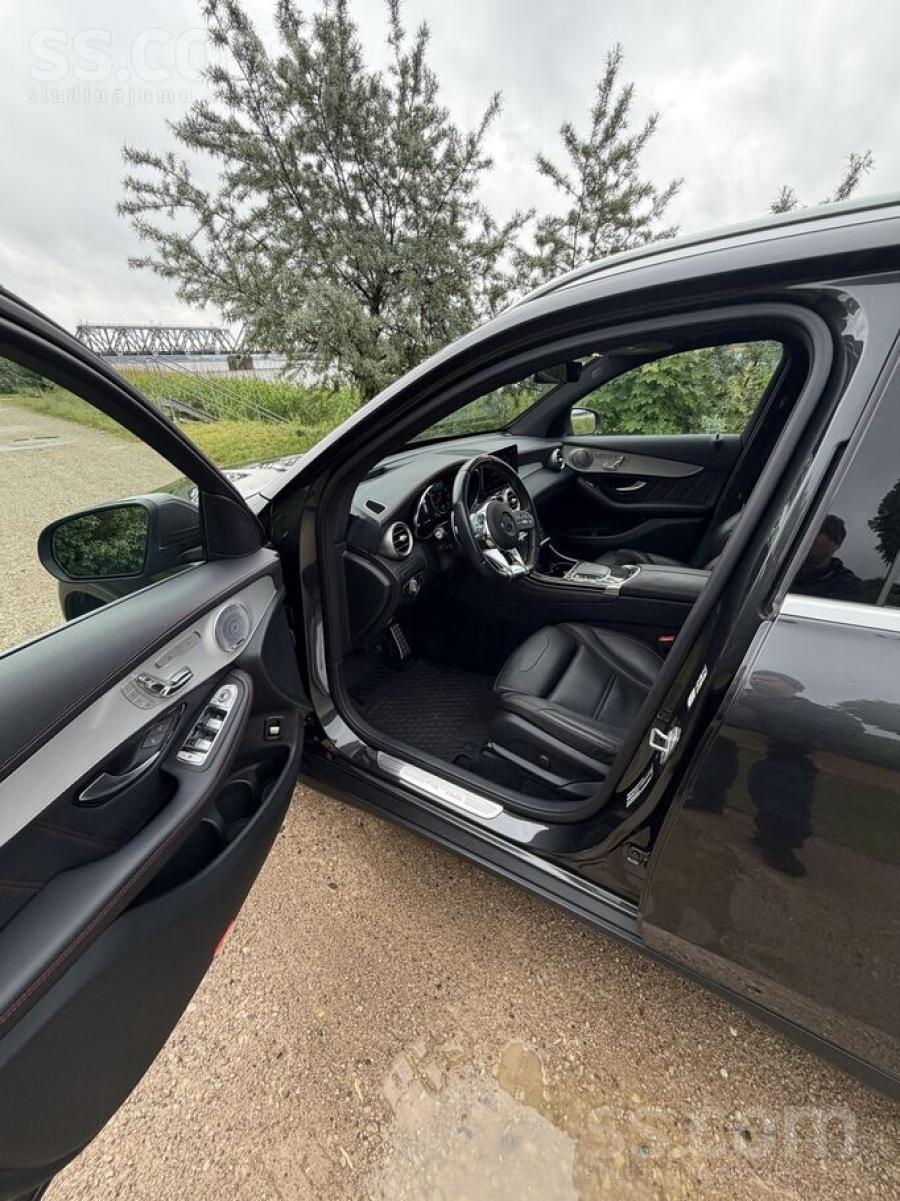 Melns Mercedes-Benz GLC 43 AMG 2020 Rīga, ar dzinēja tilpumu 3.00 L un nobraukumu 0 tūkst. km par 36600 €, foto 14 vietnē AUTOMOTO.COM.LV