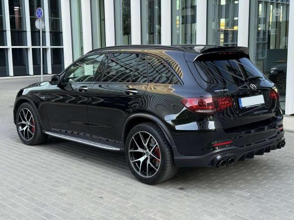 Черный Мерседес GLC 43 AMG 2021 в Вильнюс, объемом двигателя 3.00 л и пробегом 53 тыс. км за 35000 €, фото 3 на AUTOMOTO.COM.LV