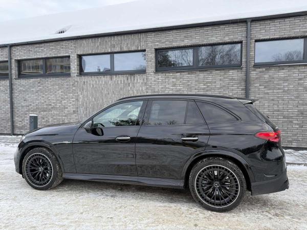 Черный Мерседес GLC 43 AMG 2024 в Мариямполе, объемом двигателя 1.99 л и пробегом 16 тыс. км за 83900 €, фото 6 на AUTOMOTO.COM.LV