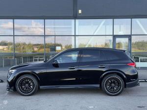 Black Mercedes-Benz GLC 43 AMG 2024 in Panevezys, with an engine capacity of 2.00 L and mileage of 42 thousand km for 67900 €, photo 3 on AUTOMOTO.COM.LV